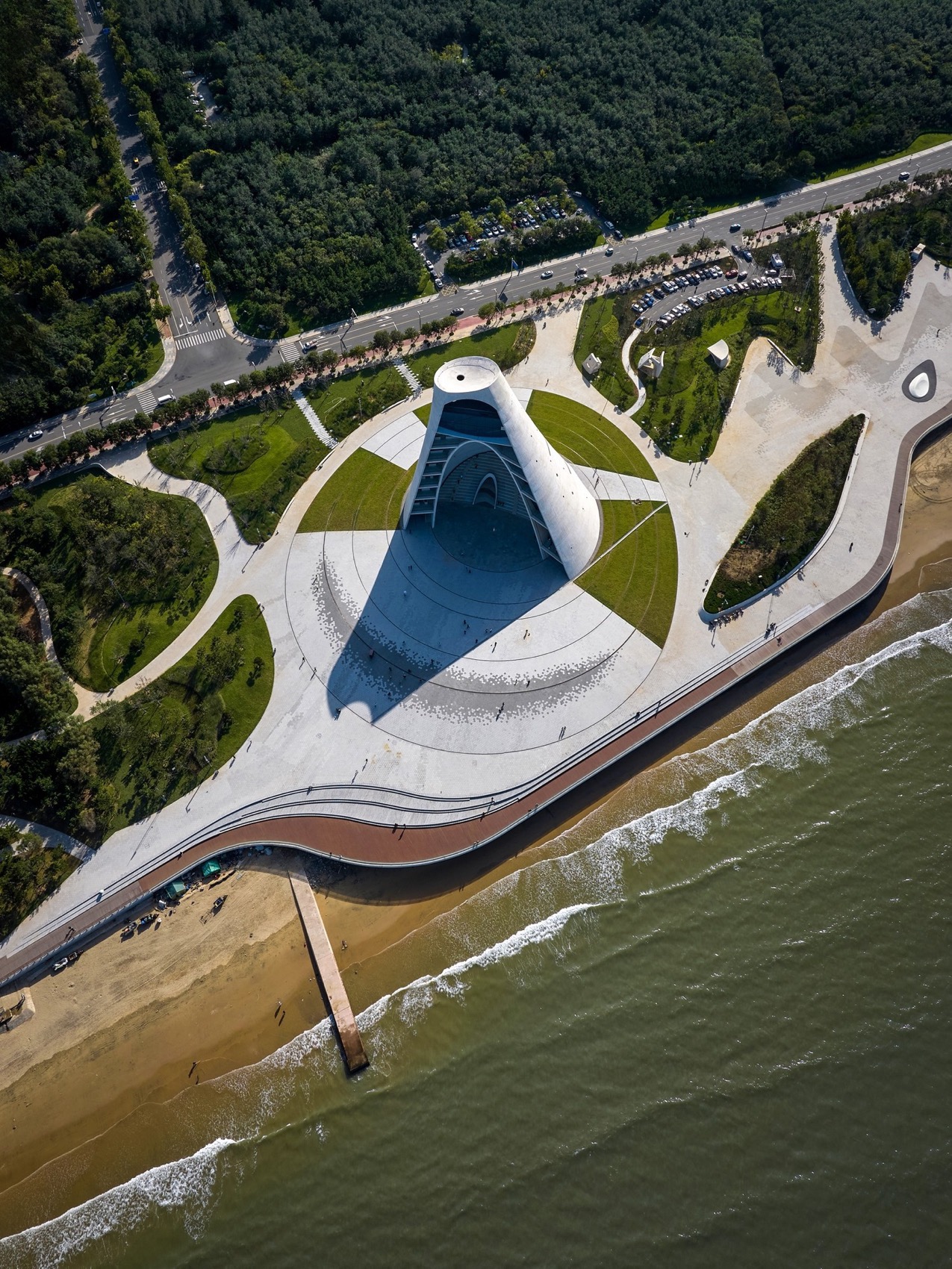 Sun Tower, Yantai, China by OPEN - 谷德设计网