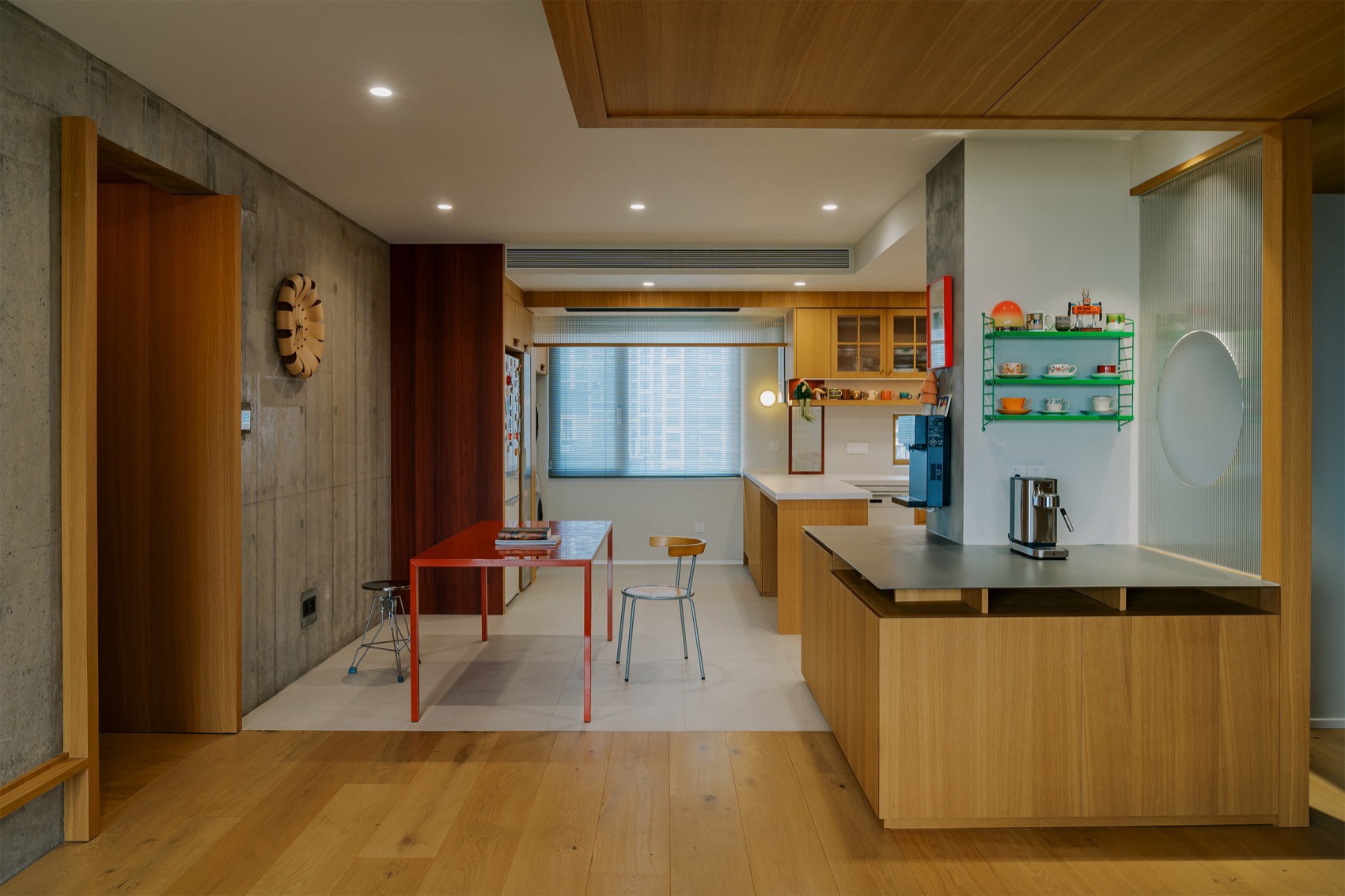 Distant “Mountain” Residence in the City by Edge Architects - 谷德设计网