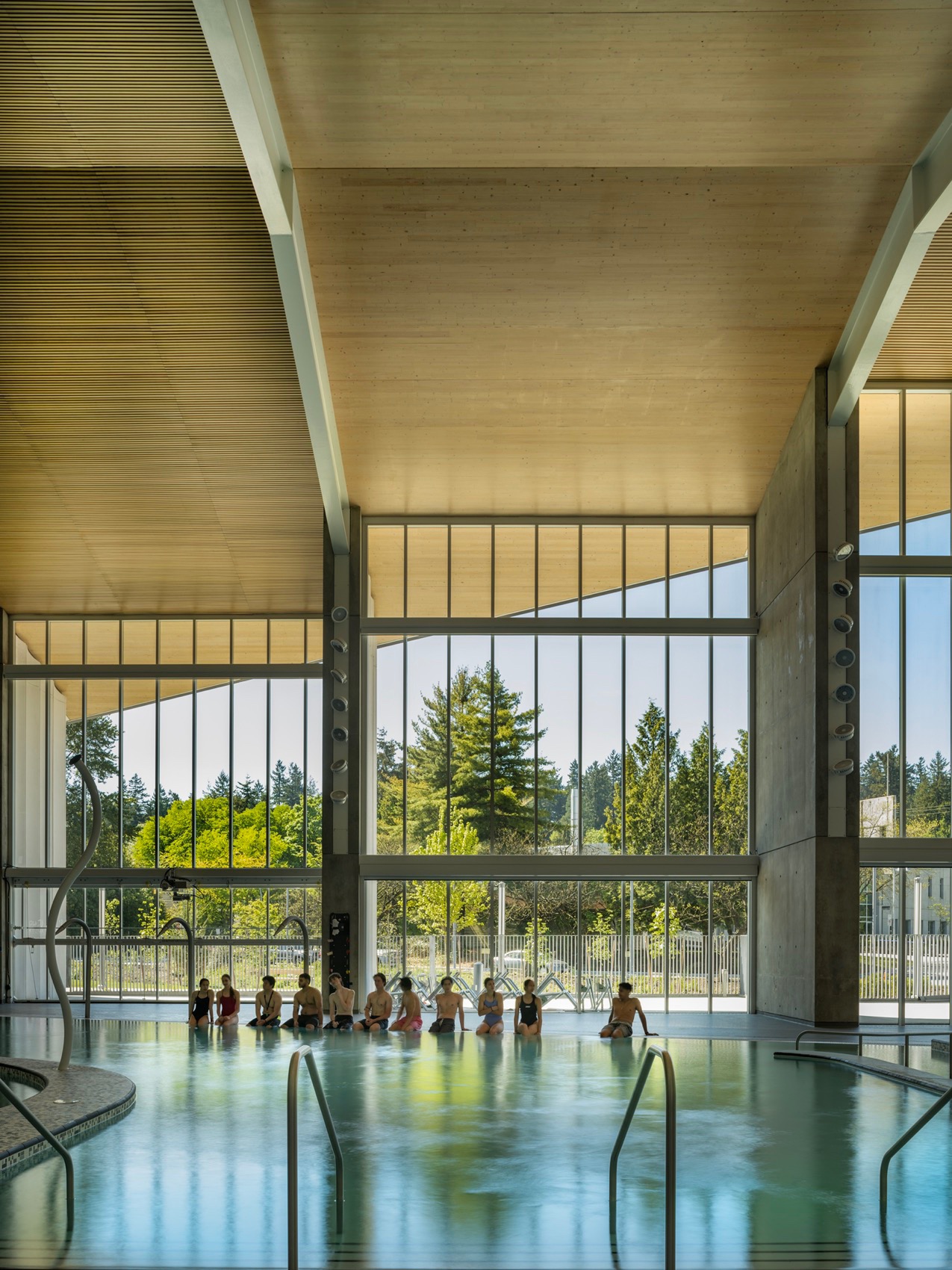 The təməsew̓txʷ Aquatic and Community Centre by hcma architecture ...