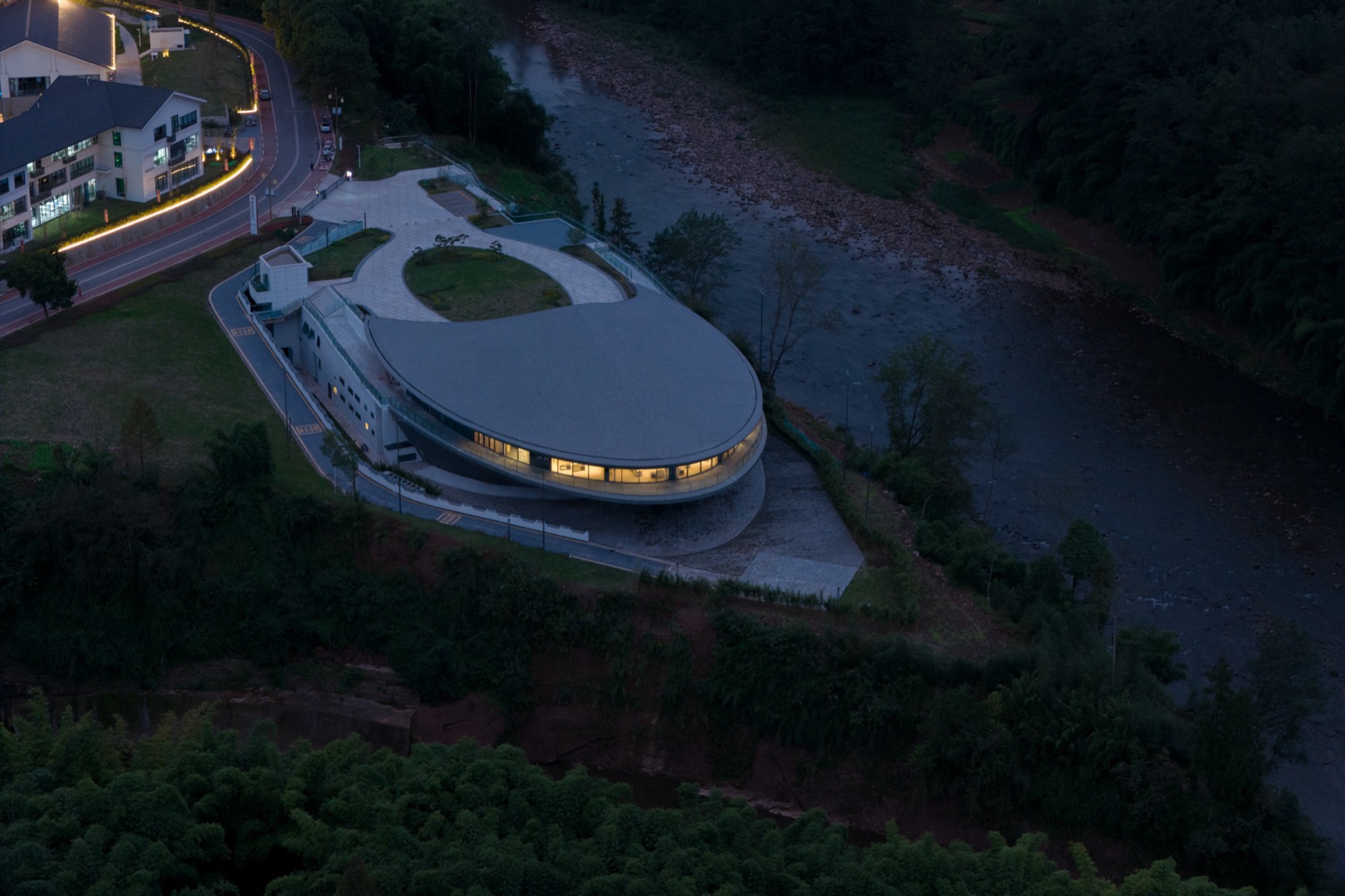 Zhou gong Mountain Nans hui ge Hot Spring Hotel Conference Center in Ya ...