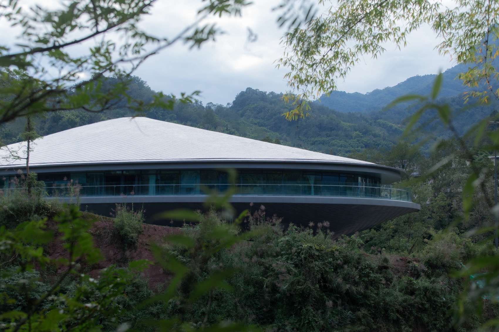 Zhou gong Mountain Nans hui ge Hot Spring Hotel Conference Center in Ya ...