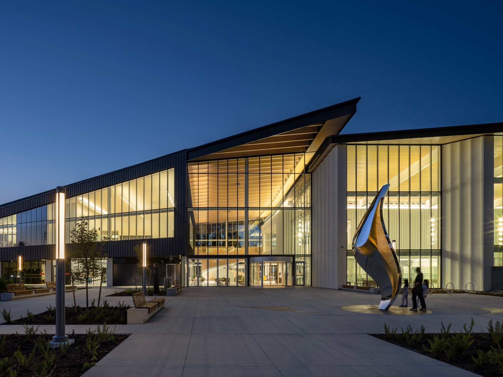 The təməsew̓txʷ Aquatic and Community Centre by hcma architecture ...