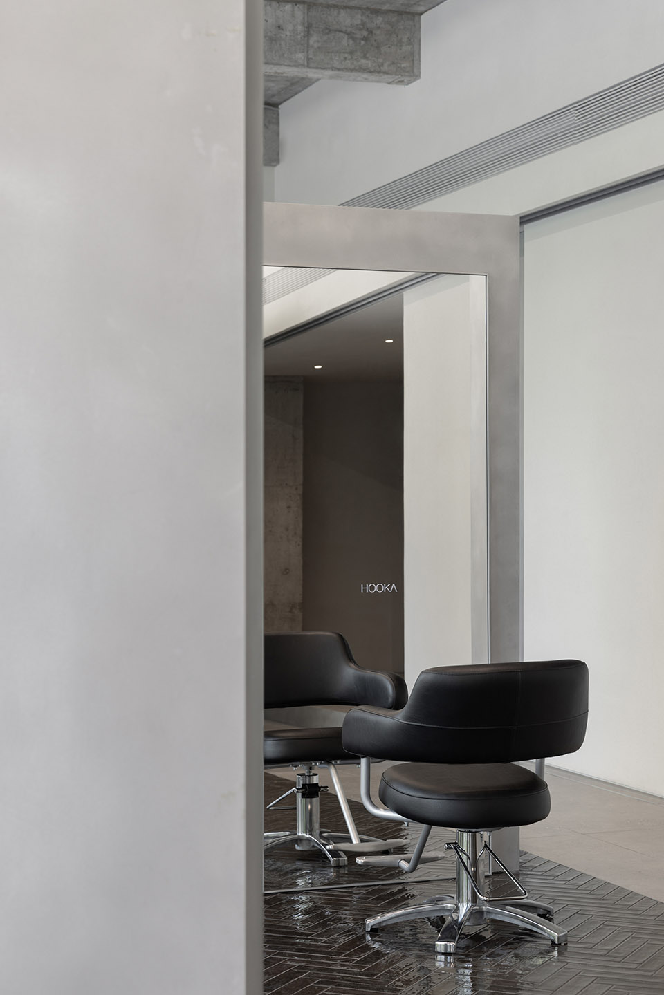 HOOKA Famous Mirror Garden Shop by Unknown design - 谷德设计网