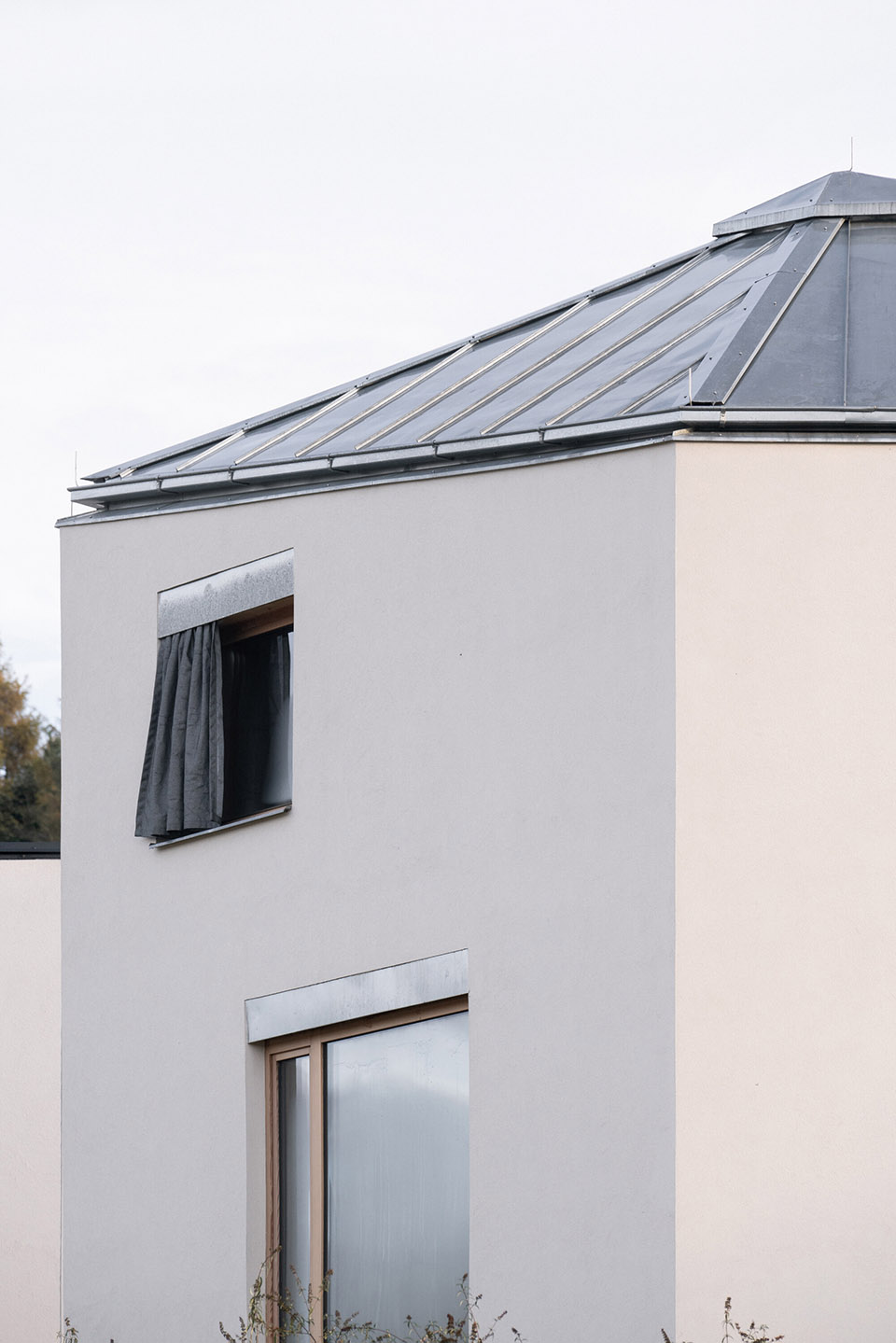 House with Seven Floors by Malý Chmel - 谷德设计网