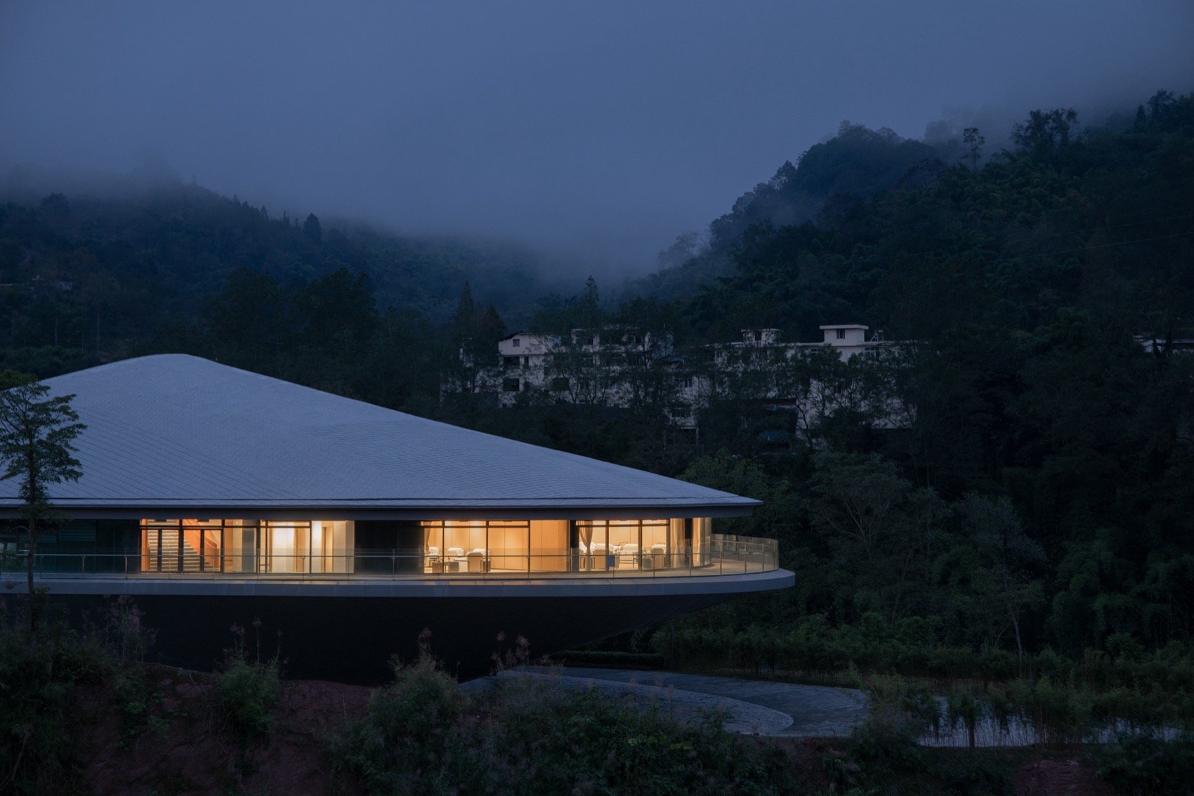 Zhou gong Mountain Nans hui ge Hot Spring Hotel Conference Center in Ya ...