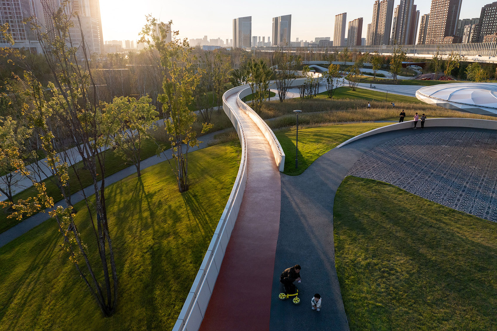 Jingyue Central Park by SHUISHI - 谷德设计网