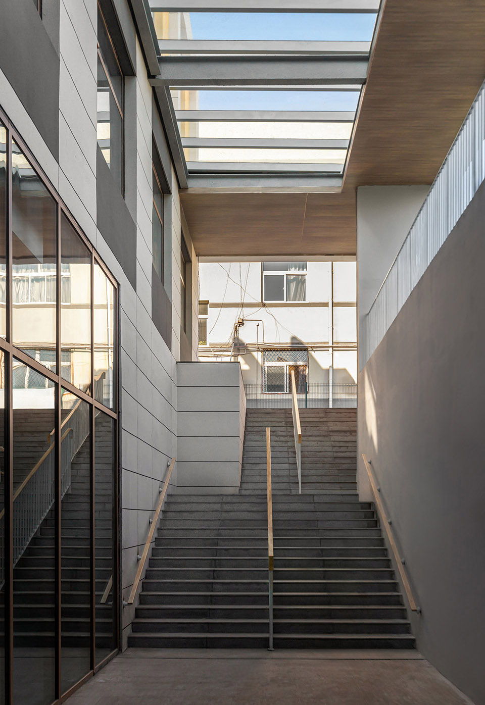 Emergency Disaster Relief School Design Practice at Zhoukoudian Central ...