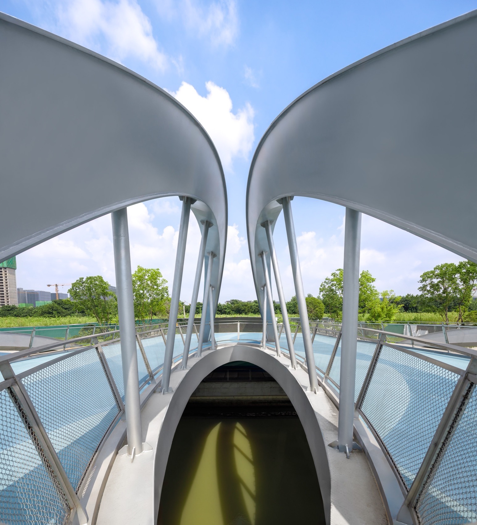 Pedestrian and vehicular bridges for Nanjing’s Nanbu New Town by NAN ...