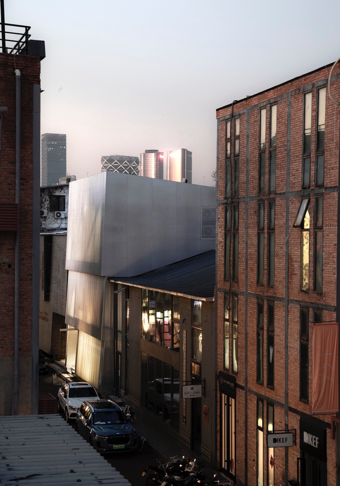 TAOA Reimagines an Old Industrial Building at 798 Art District into Its ...