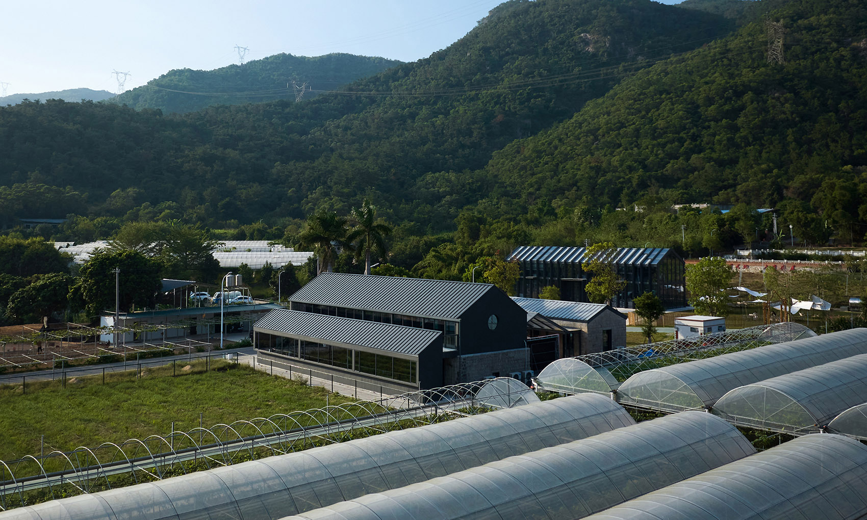 Renovation of Sanxiushan Zhiqing Houses by Yu Architects and SRCDC - 谷德设计网
