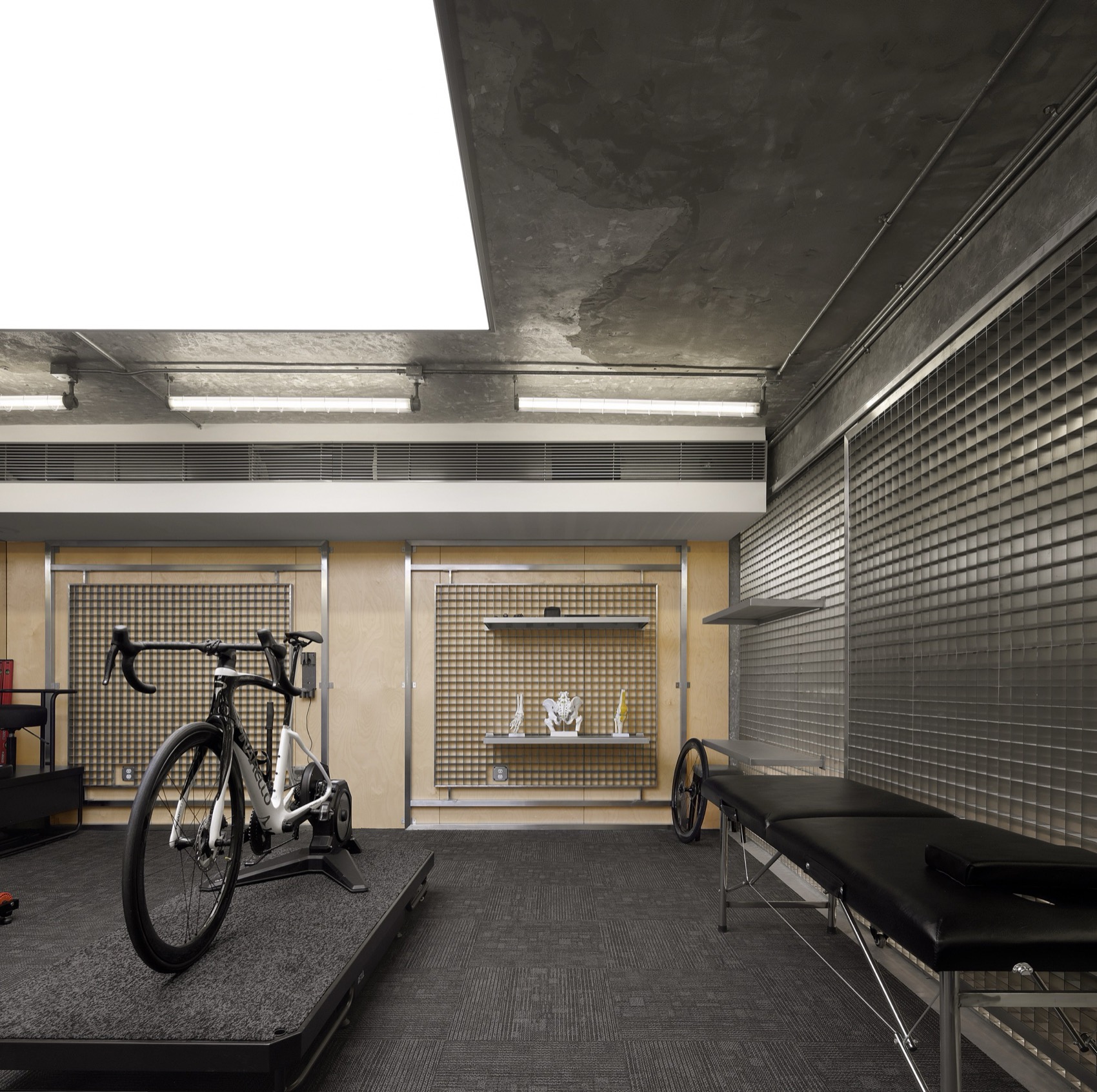 OOTB Outfit of the Bike by SONO STUDIO - 谷德设计网