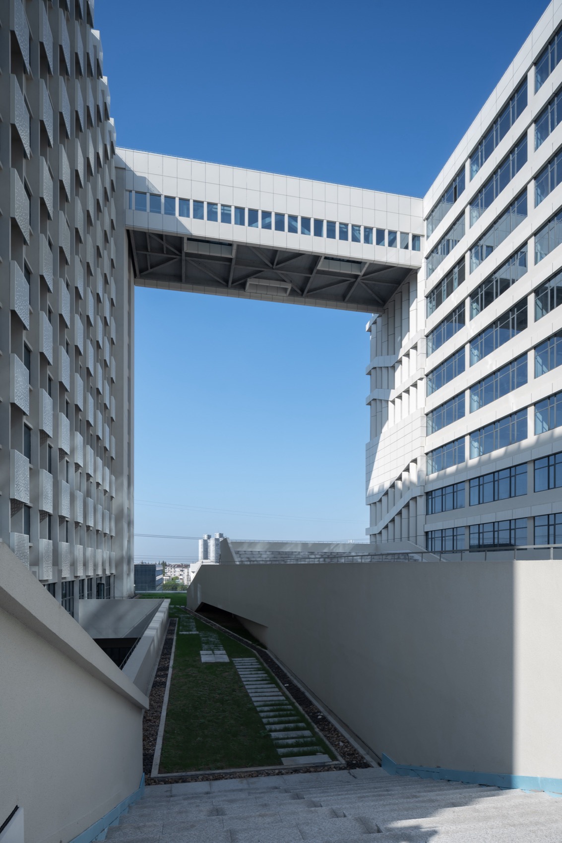 Industry-Education Integration Project of Shanghai University of ...