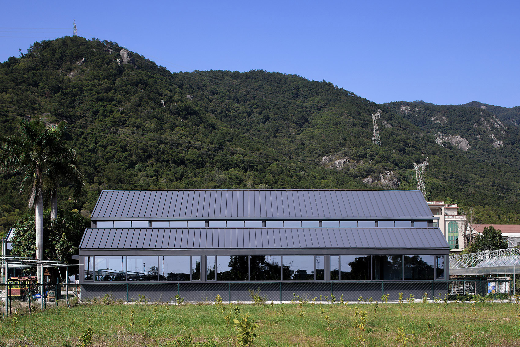 Renovation of Sanxiushan Zhiqing Houses by Yu Architects and SRCDC - 谷德设计网