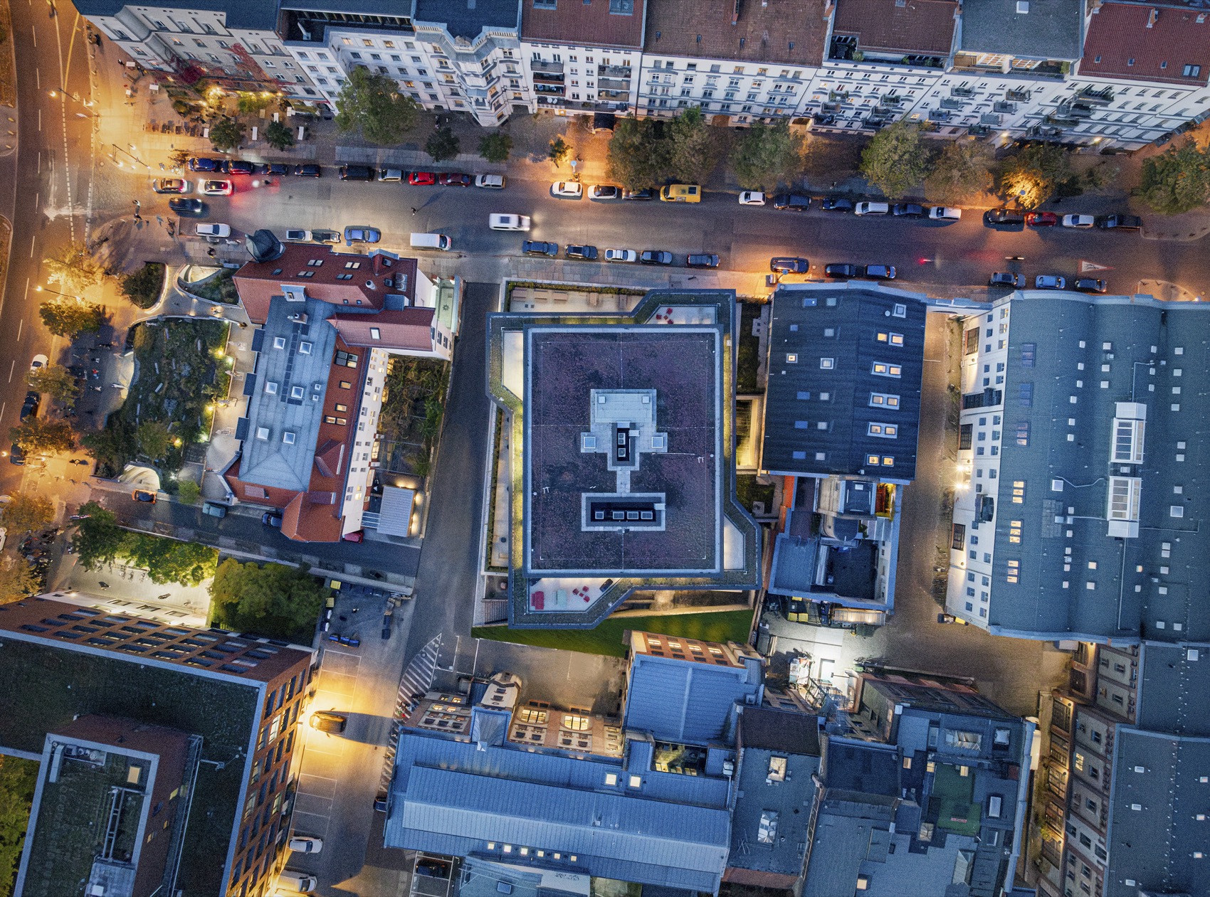 The SAB office building by TCHOBAN VOSS Architekten - 谷德设计网