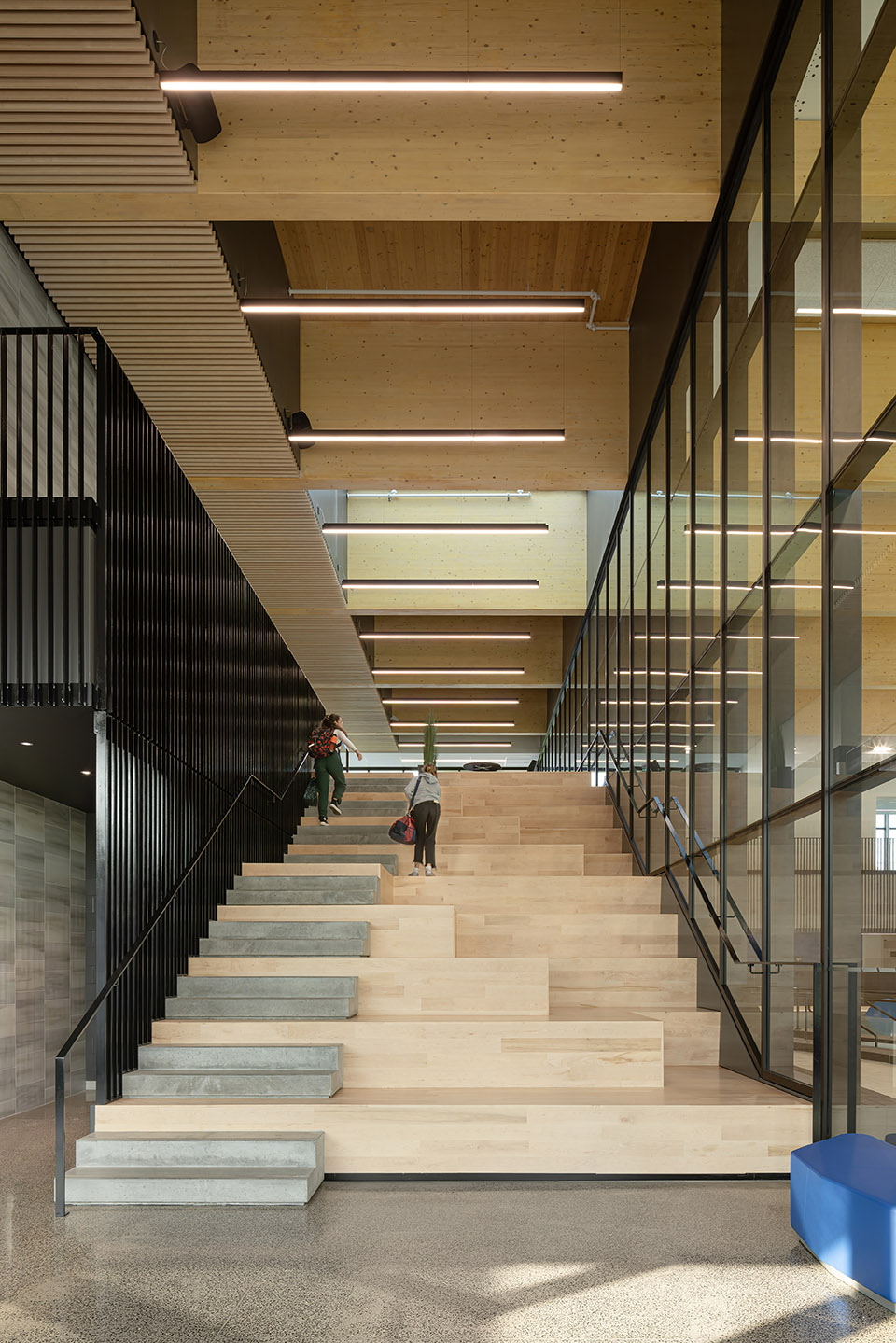 The Saint-Georges Multisport Complex by ABCP architecture - 谷德设计网