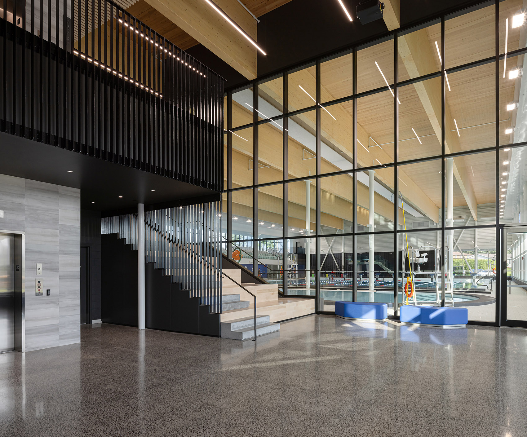 The Saint-Georges Multisport Complex by ABCP architecture - 谷德设计网