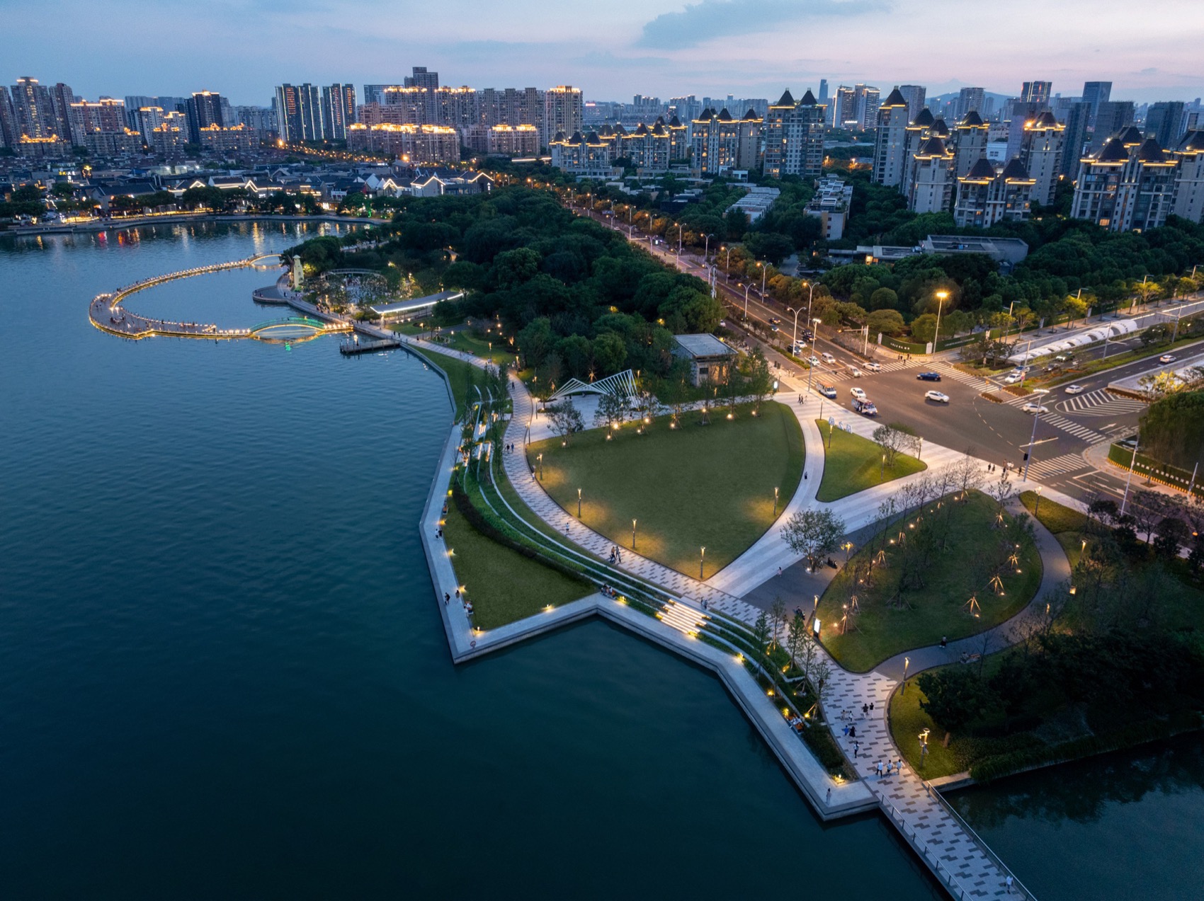 Jinji Lake Landscape Design by AECOM - 谷德设计网