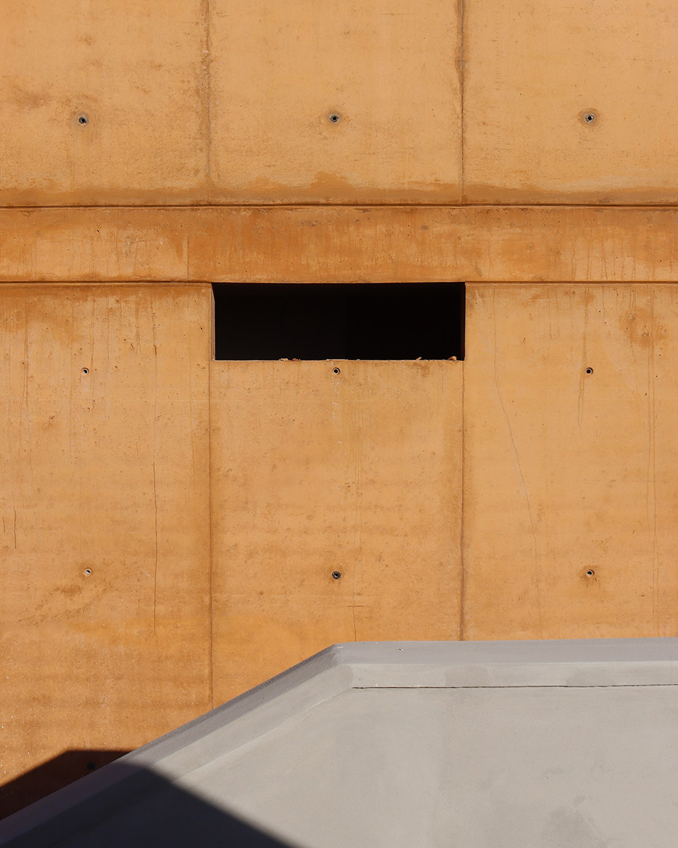 University Stadium of Porto by CREA architects - 谷德设计网