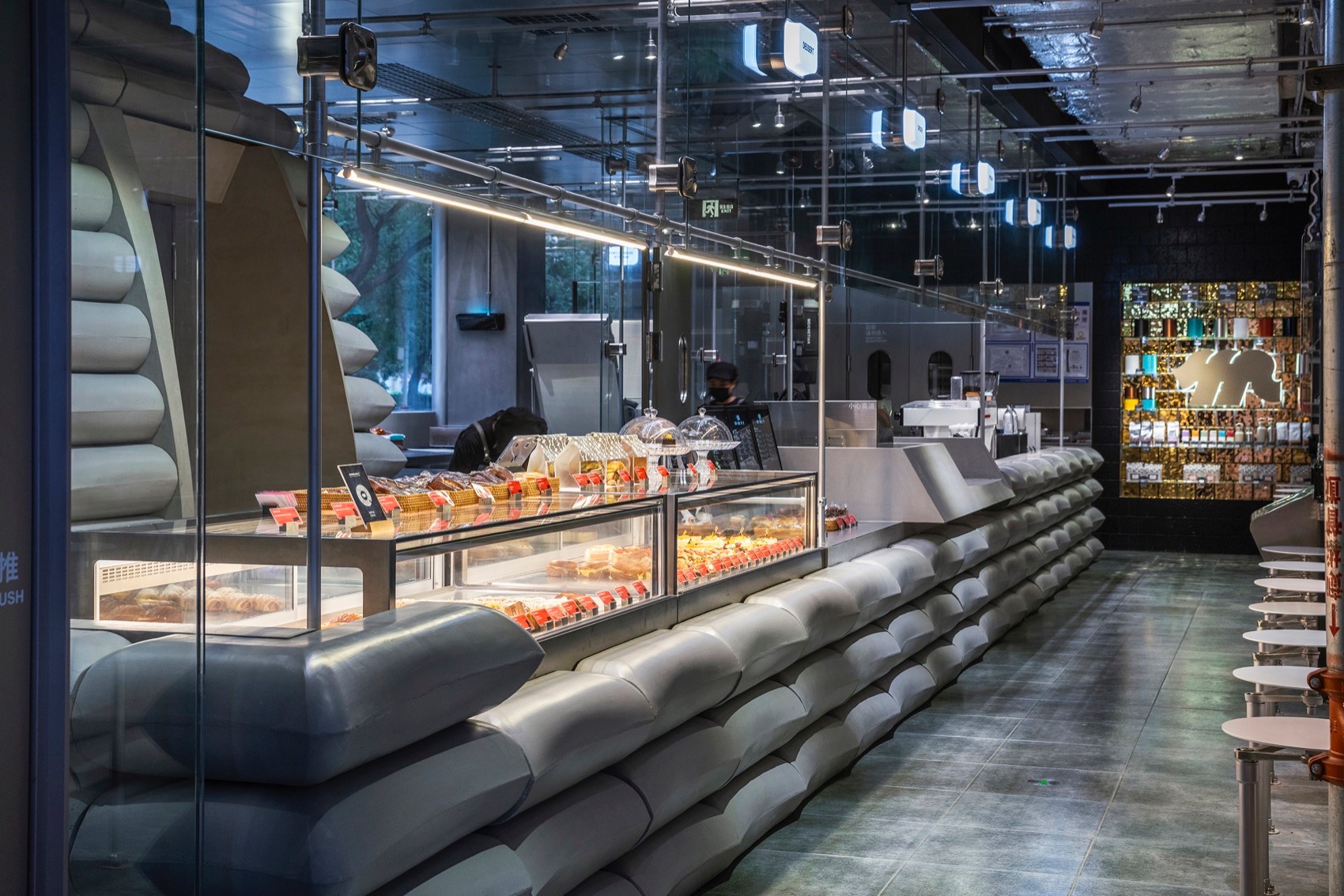 MONOLOGO Coffee (Jianguomen No.6 Store) by SpaceStation - 谷德设计网