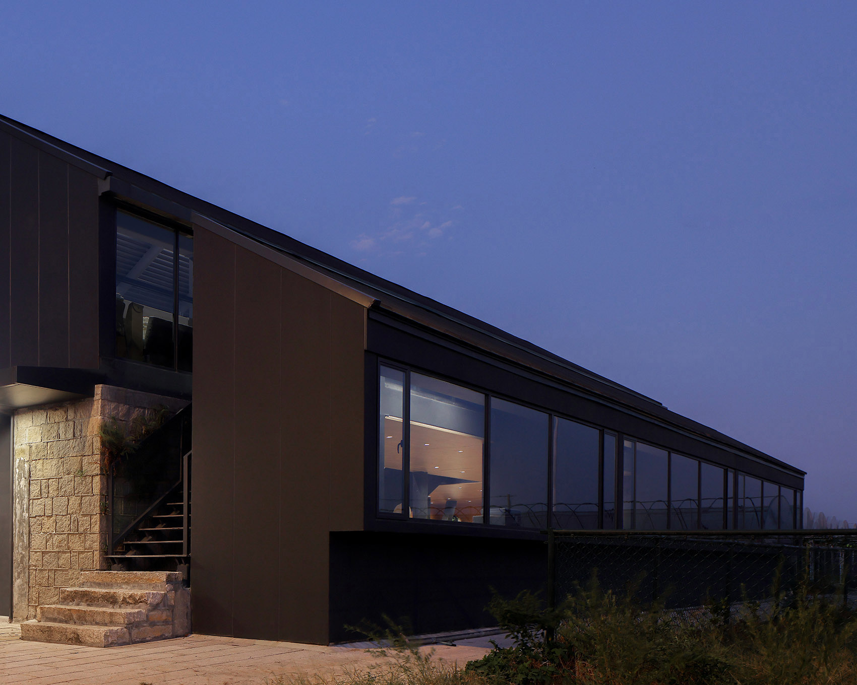 Renovation of Sanxiushan Zhiqing Houses by Yu Architects and SRCDC - 谷德设计网