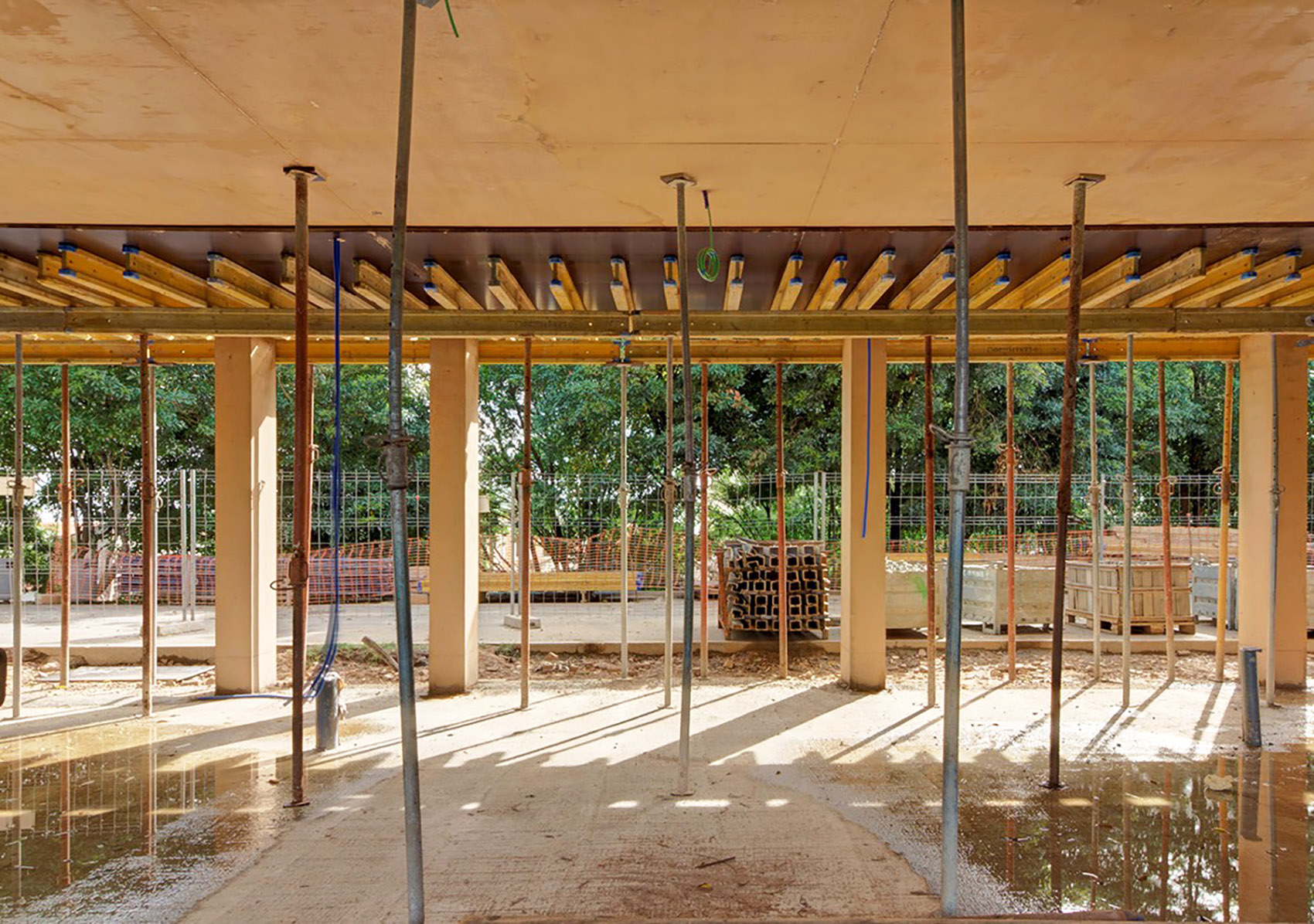 University Stadium of Porto by CREA architects - 谷德设计网