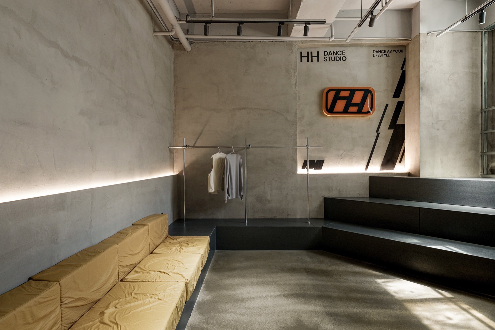 HH DANCE STUDIO by 753Studio - 谷德设计网