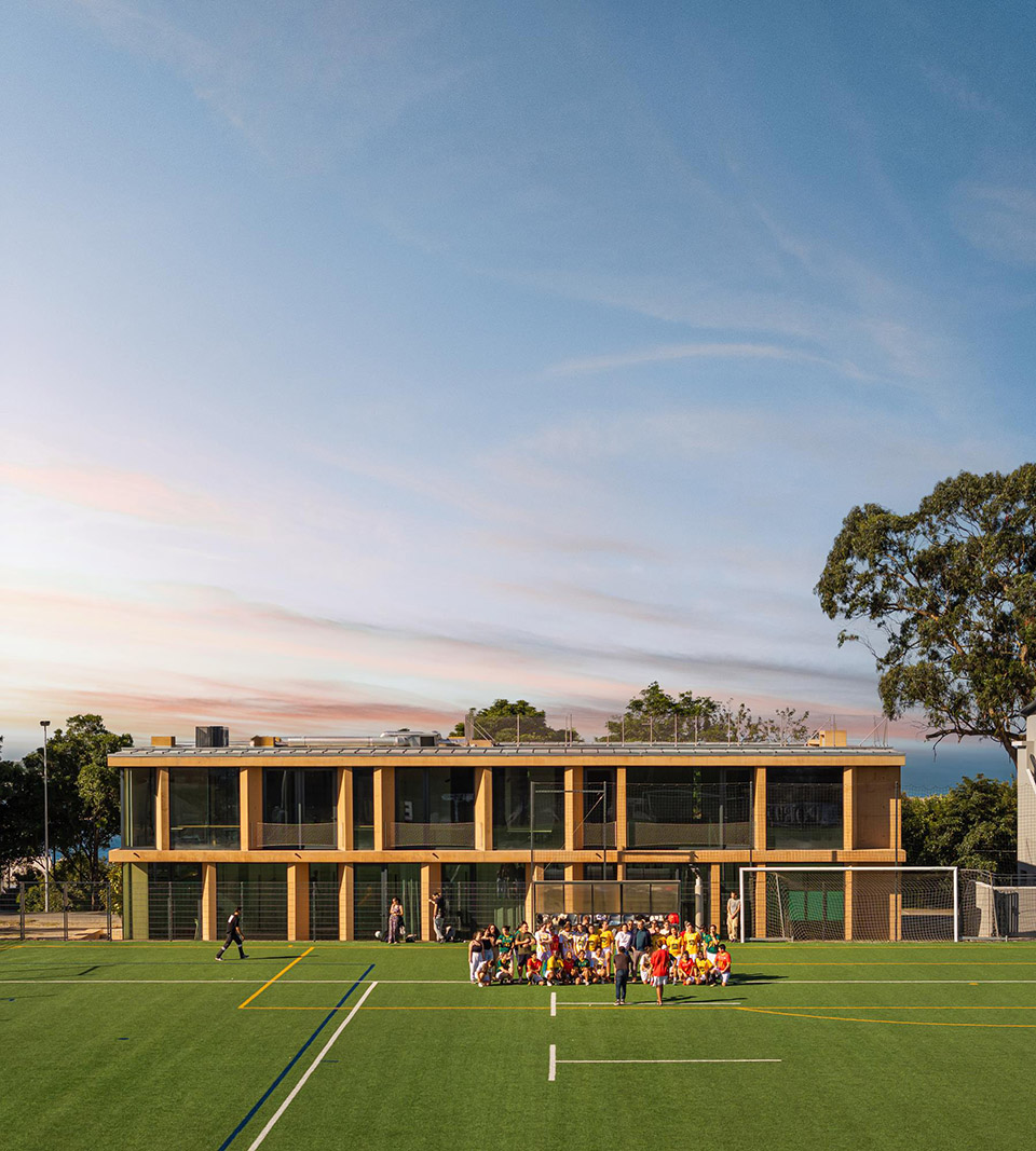 University Stadium of Porto by CREA architects - 谷德设计网