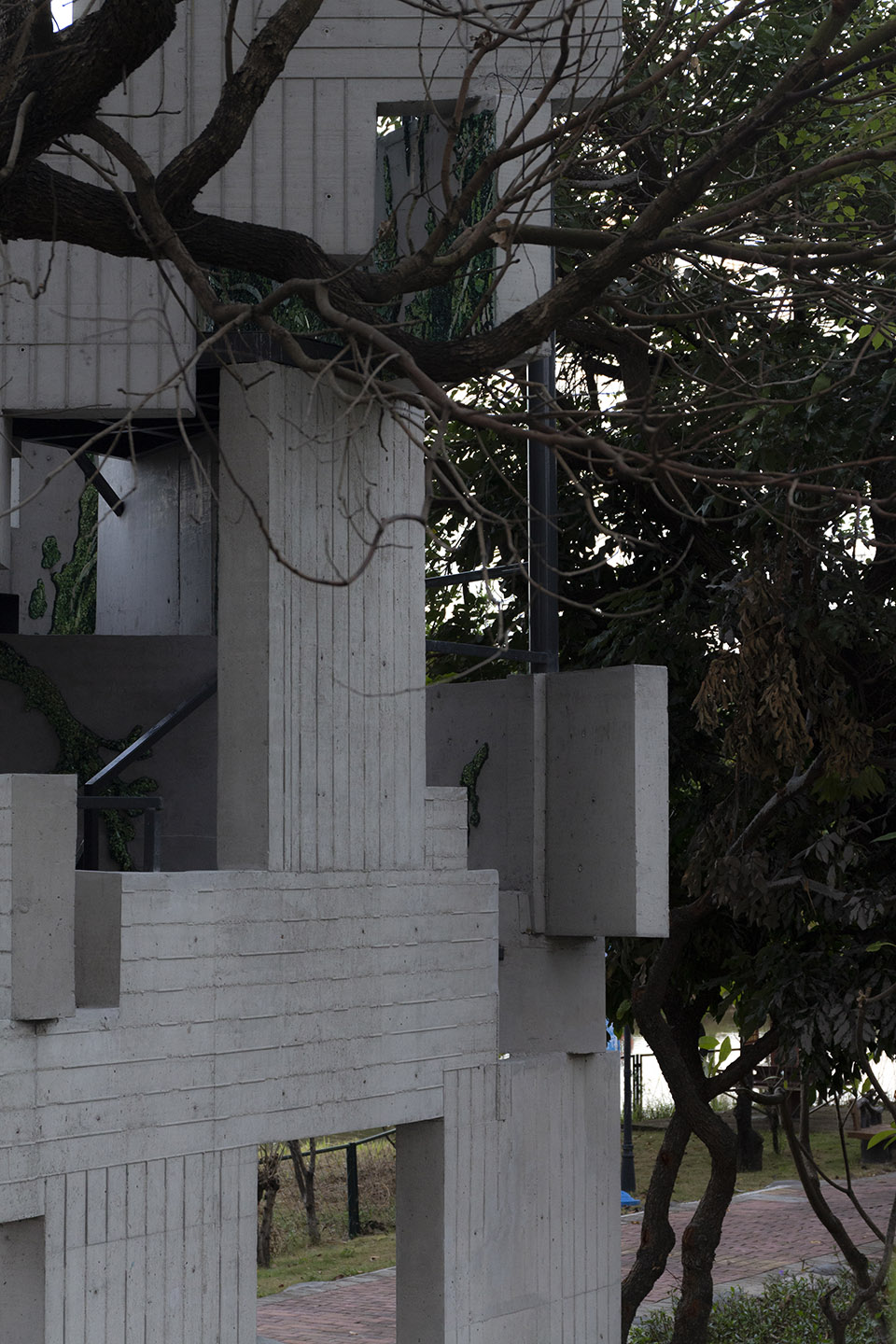 LUXURIANT RELICS, A Tower of Vertical Nature by CLAB Architects - 谷德设计网