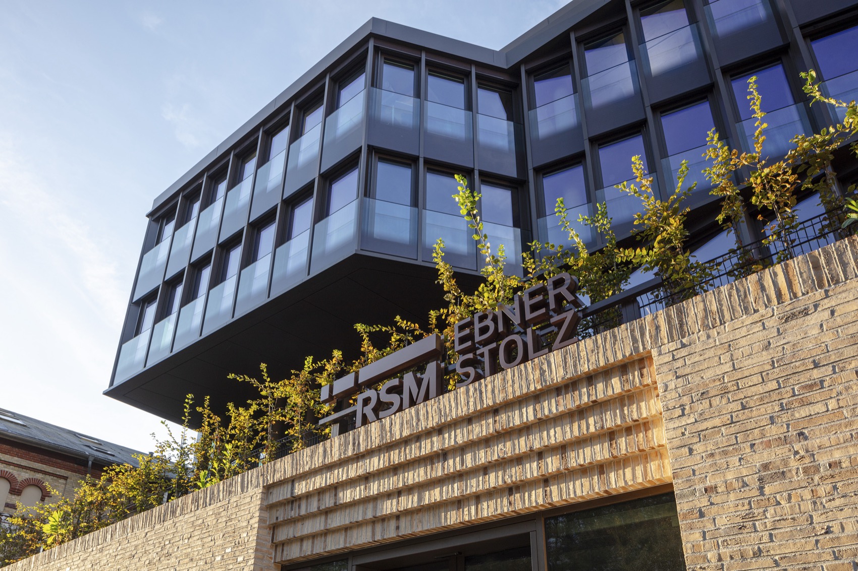 The SAB office building by TCHOBAN VOSS Architekten - 谷德设计网