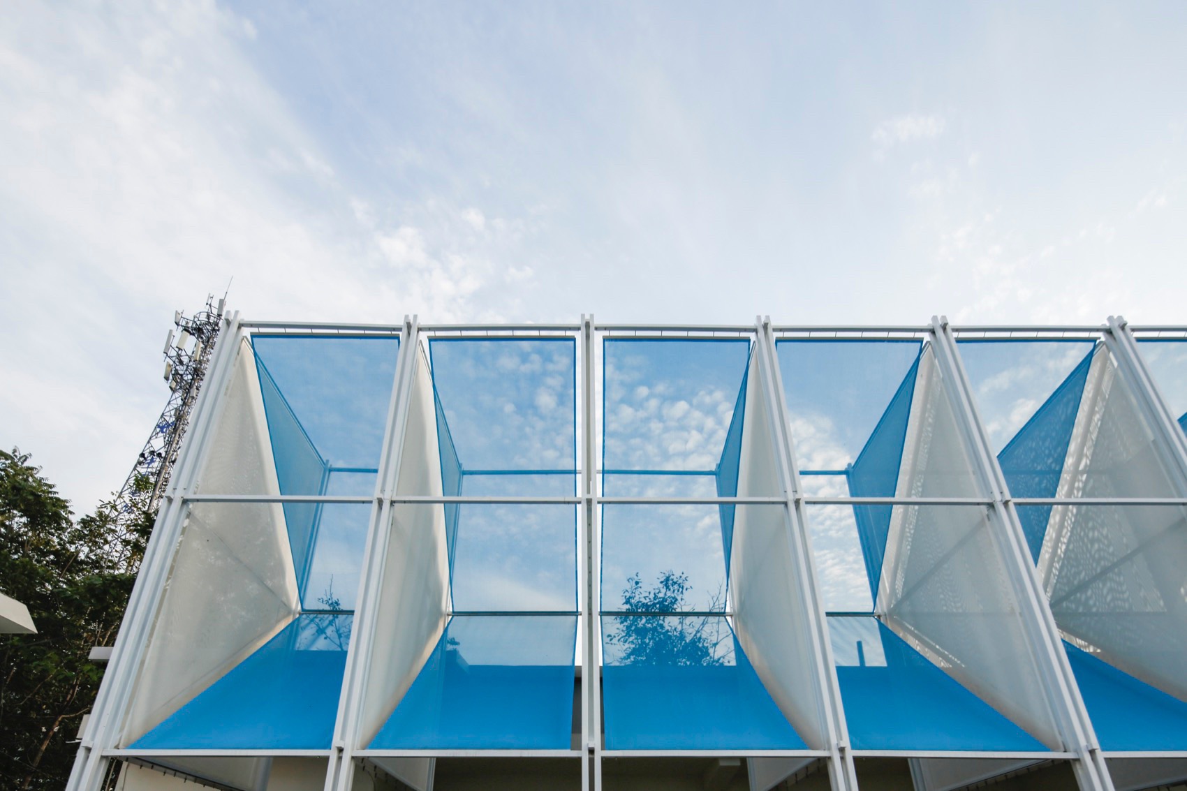 Fabric Plugin Visitor Center modular facade system transform of Guan ...