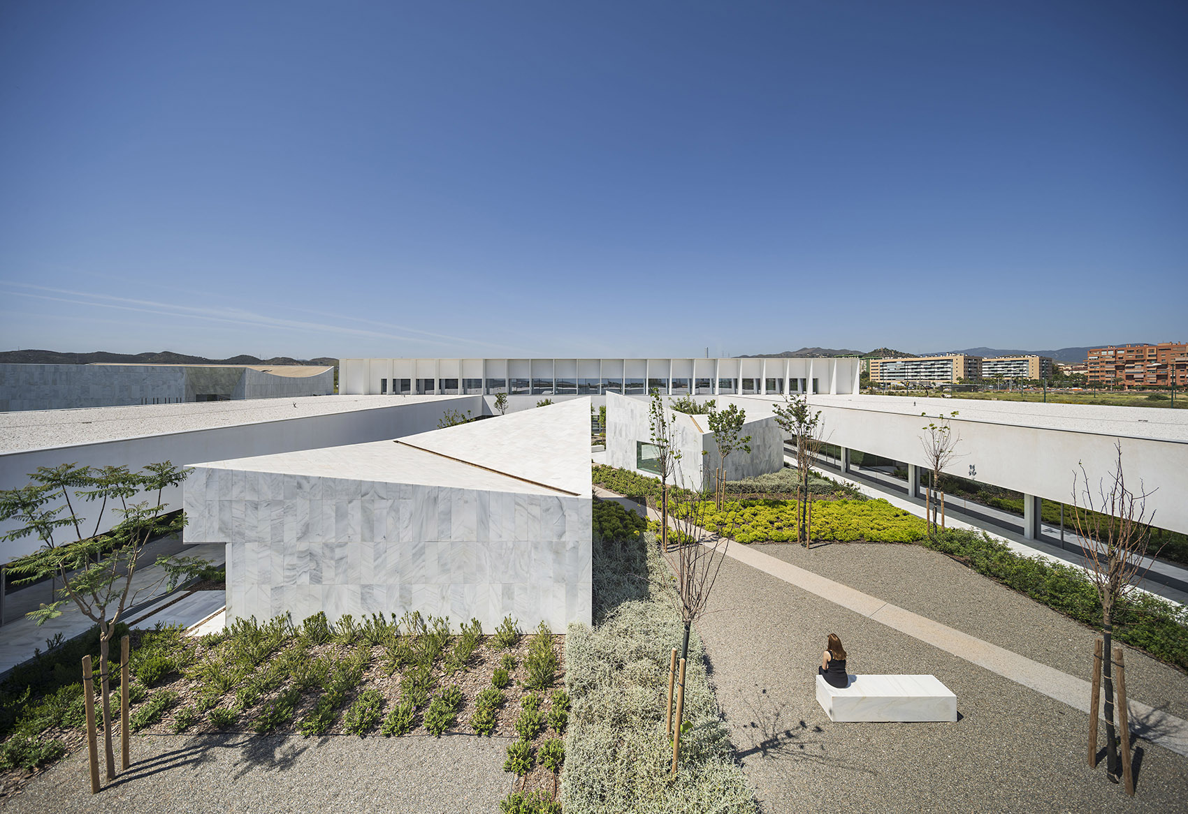 Headquarters and Auditorium for the University of Málaga by Alcolea ...