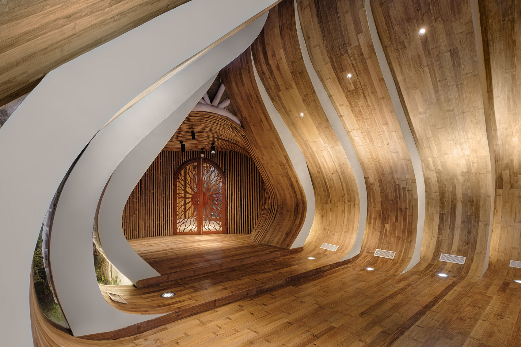 Luna Beach Club by Inspiral Architecture and Design Studios - 谷德设计网