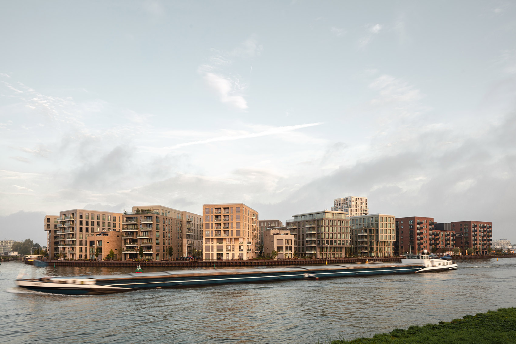 Cruquius Island Housing by KCAP - 谷德设计网