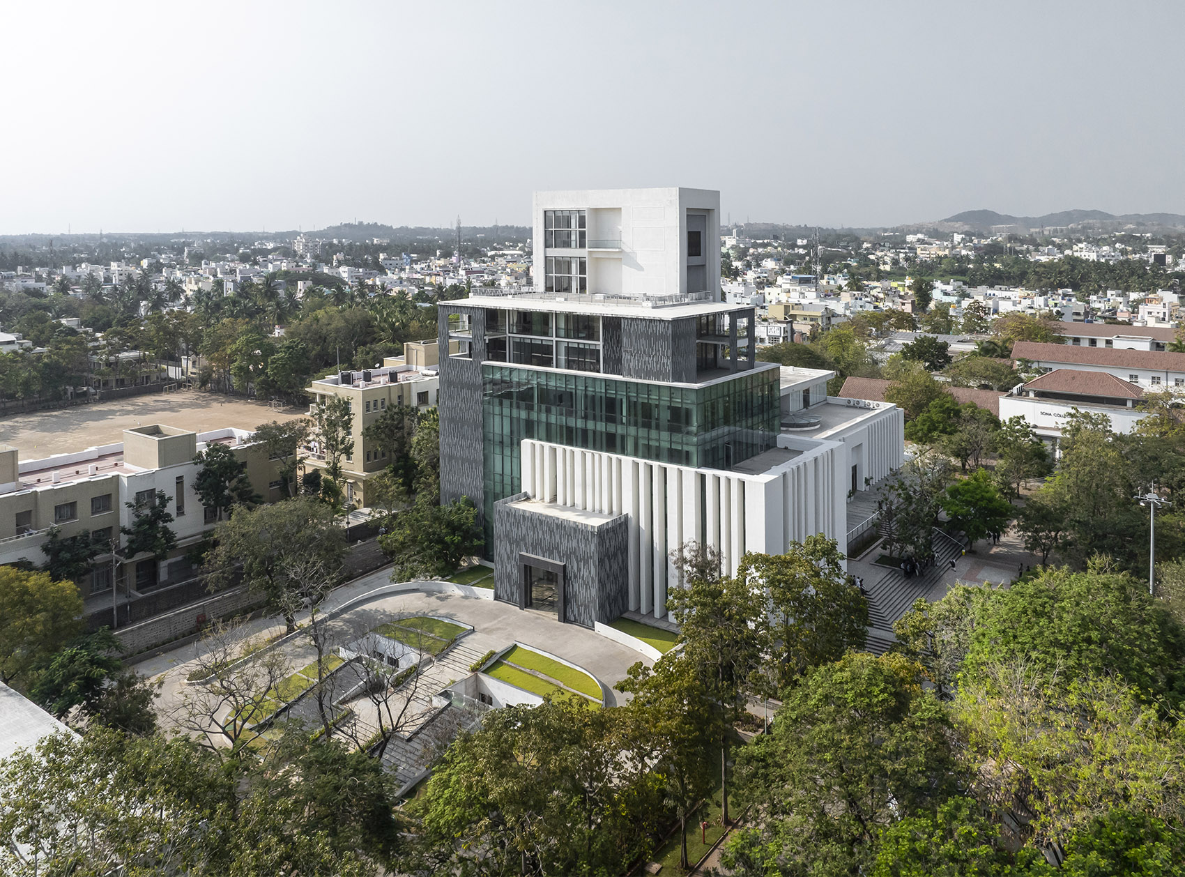 Sona University Centre and Library Block by IMK Architects - 谷德设计网