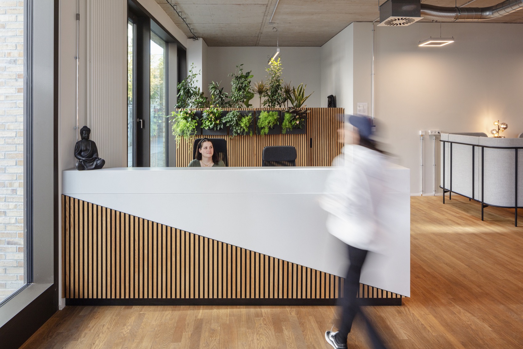 The SAB office building by TCHOBAN VOSS Architekten - 谷德设计网