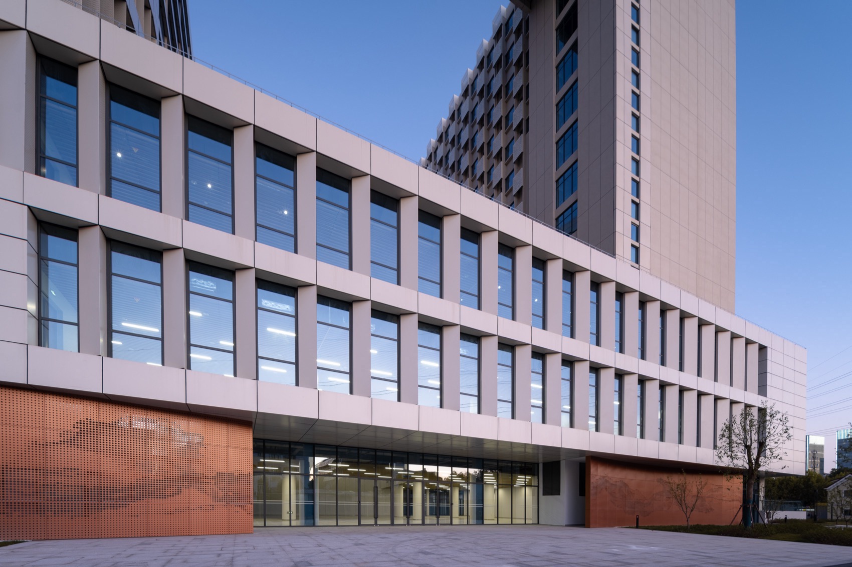 Industry-Education Integration Project of Shanghai University of ...