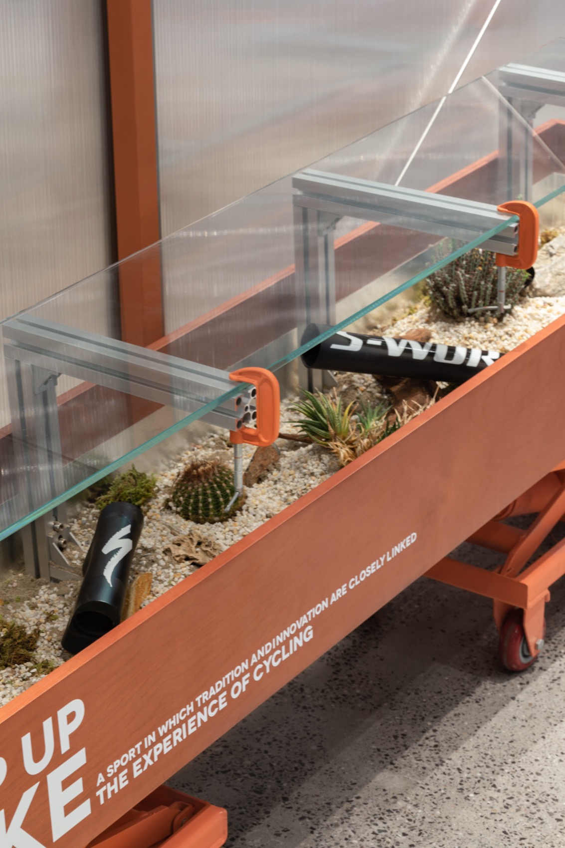 OOTB Outfit of the Bike by SONO STUDIO - 谷德设计网