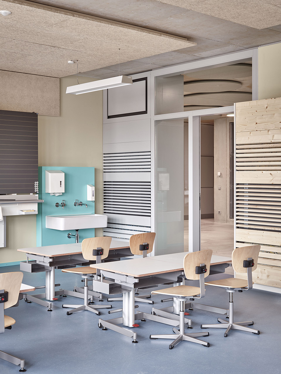 New school complex on Thurgauerstrasse by Bollhalder Walser Architektu ...