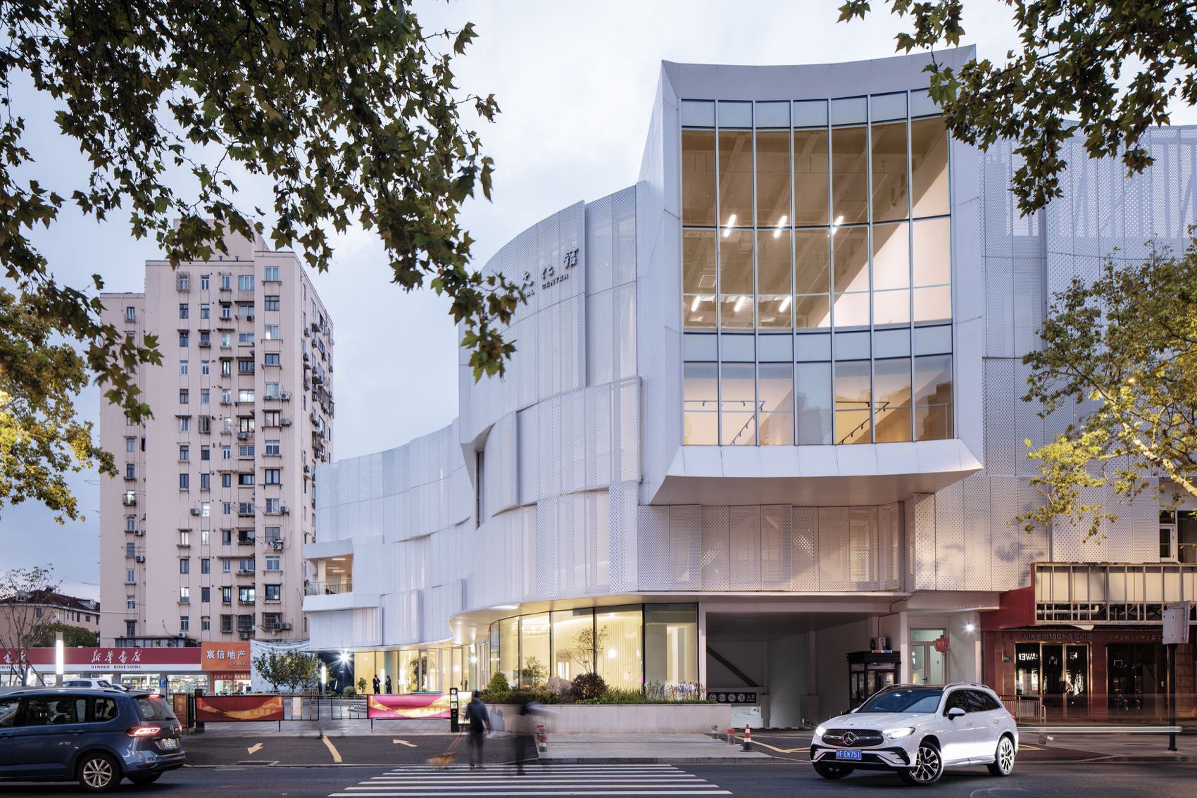 Shanghai Baoshan Cultural Center Refurbishing Project by SHUISHI - 谷德设计网