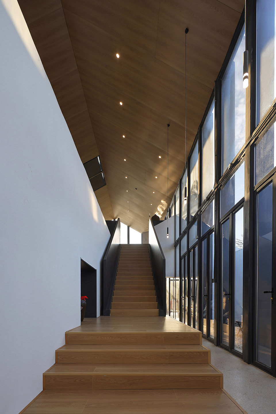 Renovation of Sanxiushan Zhiqing Houses by Yu Architects and SRCDC - 谷德设计网