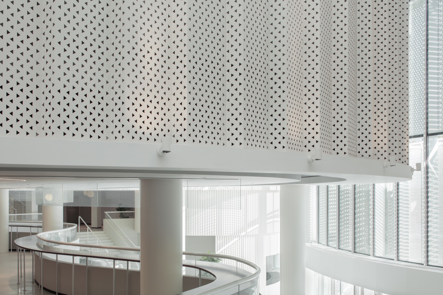 Shanghai Baoshan Cultural Center Refurbishing Project by SHUISHI - 谷德设计网