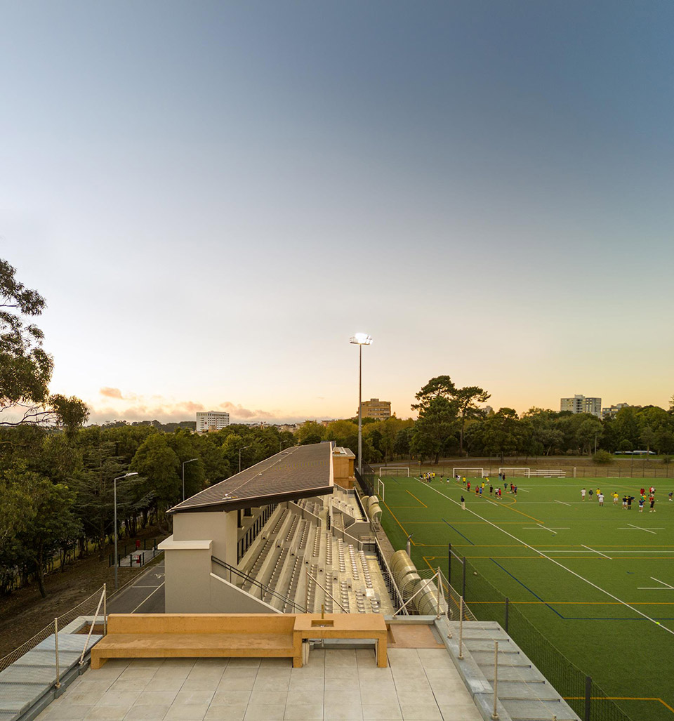 University Stadium of Porto by CREA architects - 谷德设计网