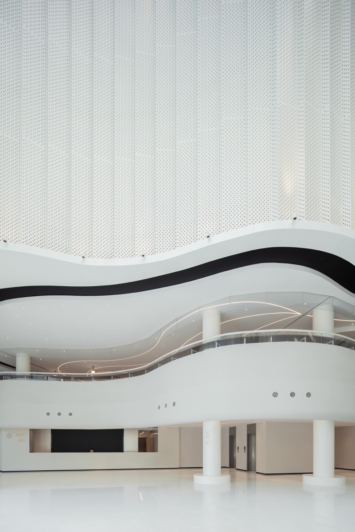 Shanghai Baoshan Cultural Center Refurbishing Project by SHUISHI - 谷德设计网