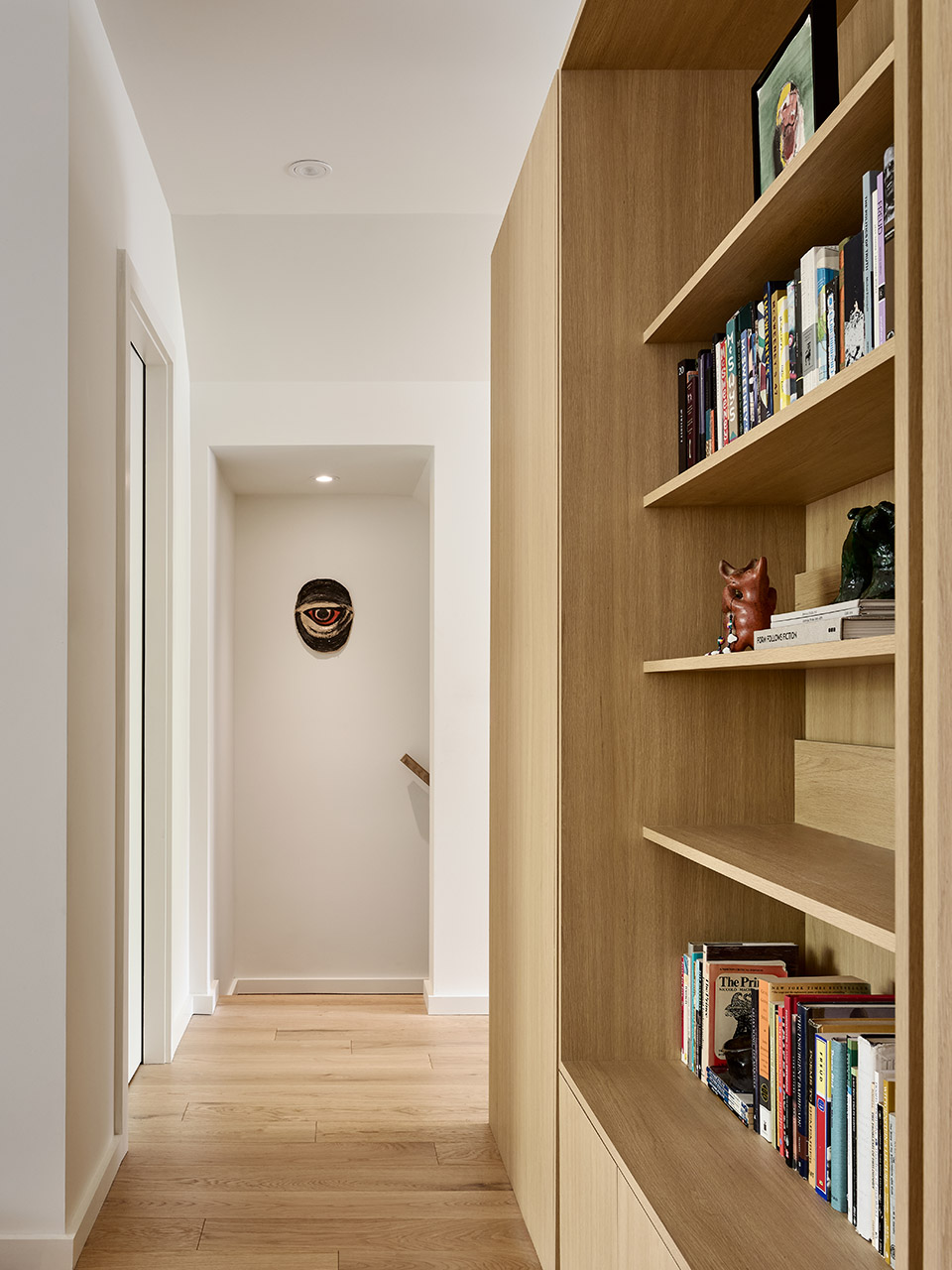 The Biblio House by Simone Ferkul Projects - 谷德设计网