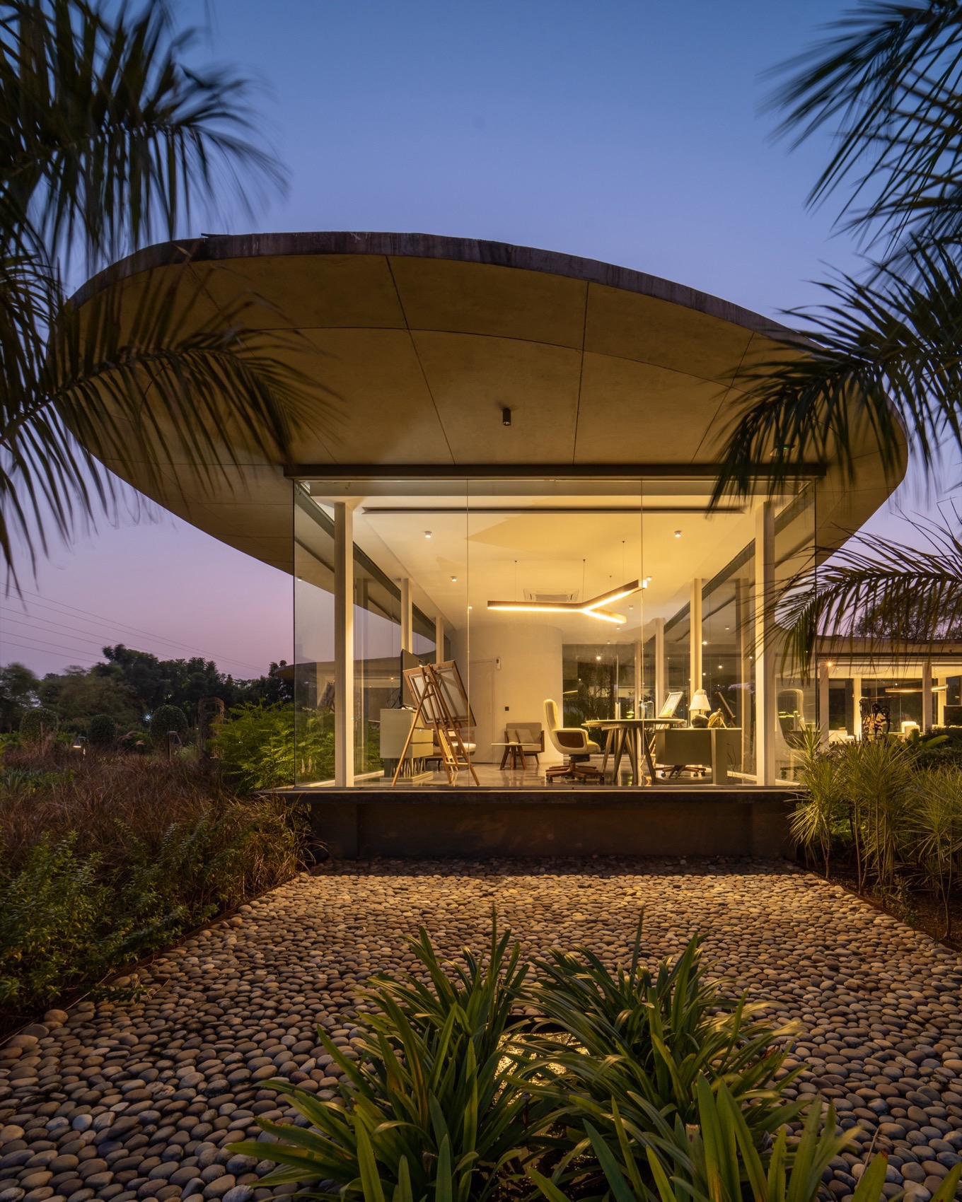 Amoeba by Hiren Patel Architects - 谷德设计网
