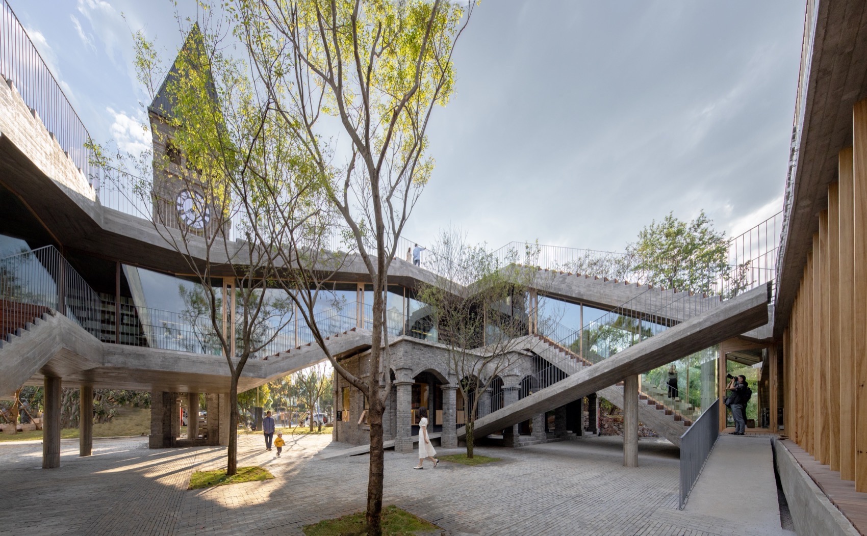 Mengzi NSAU Bookstore of Librairie Avant-Garde by ZAO ...