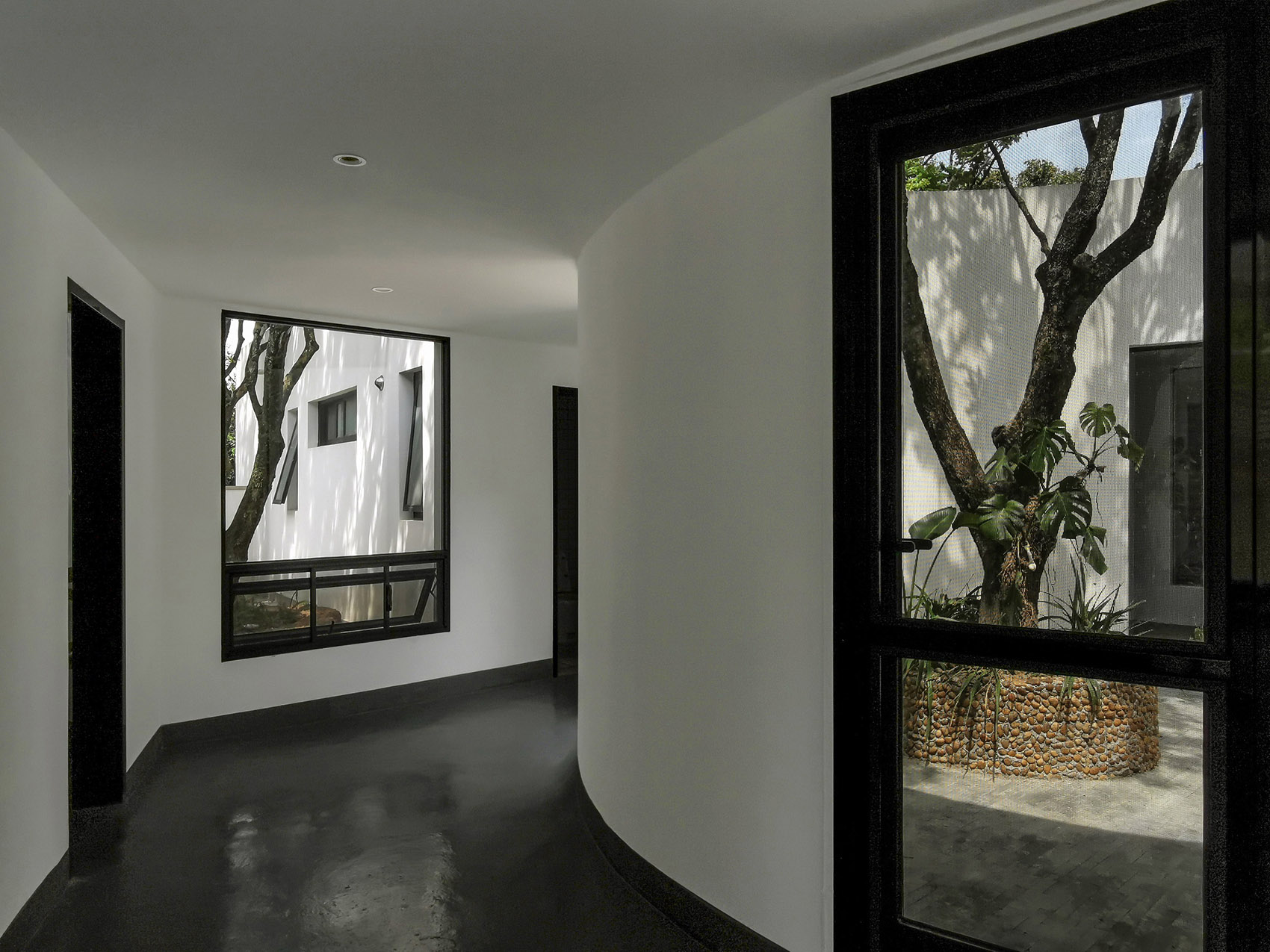 Courtyard under Longan Trees by SPACEWORK Architects - 谷德设计网