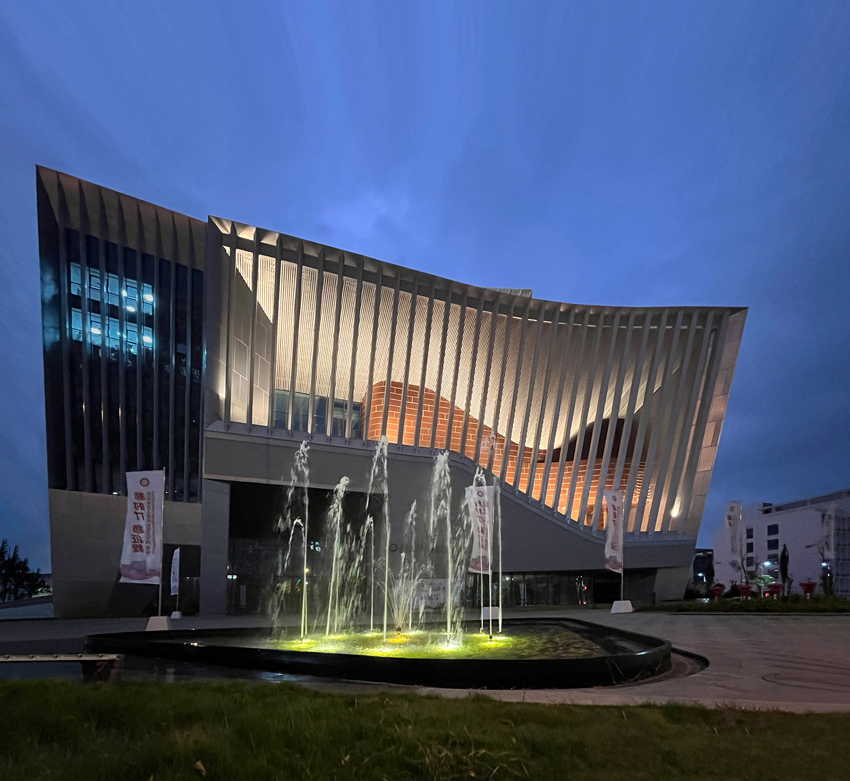 Hainan Intangible Cultural Heritage Exhibition Center by Rao Chengdong ...