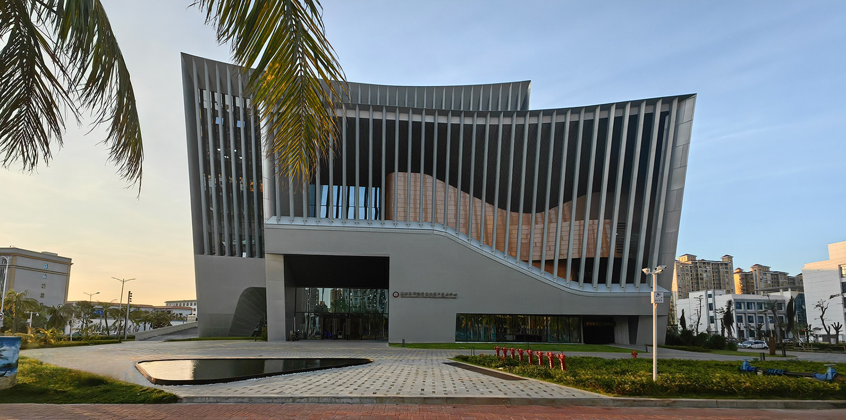Hainan Intangible Cultural Heritage Exhibition Center by Rao Chengdong ...