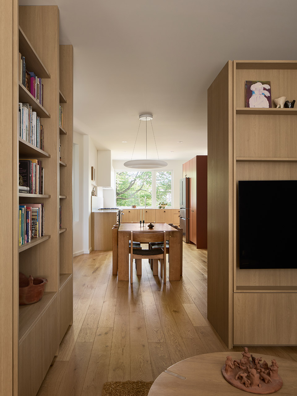 The Biblio House by Simone Ferkul Projects - 谷德设计网